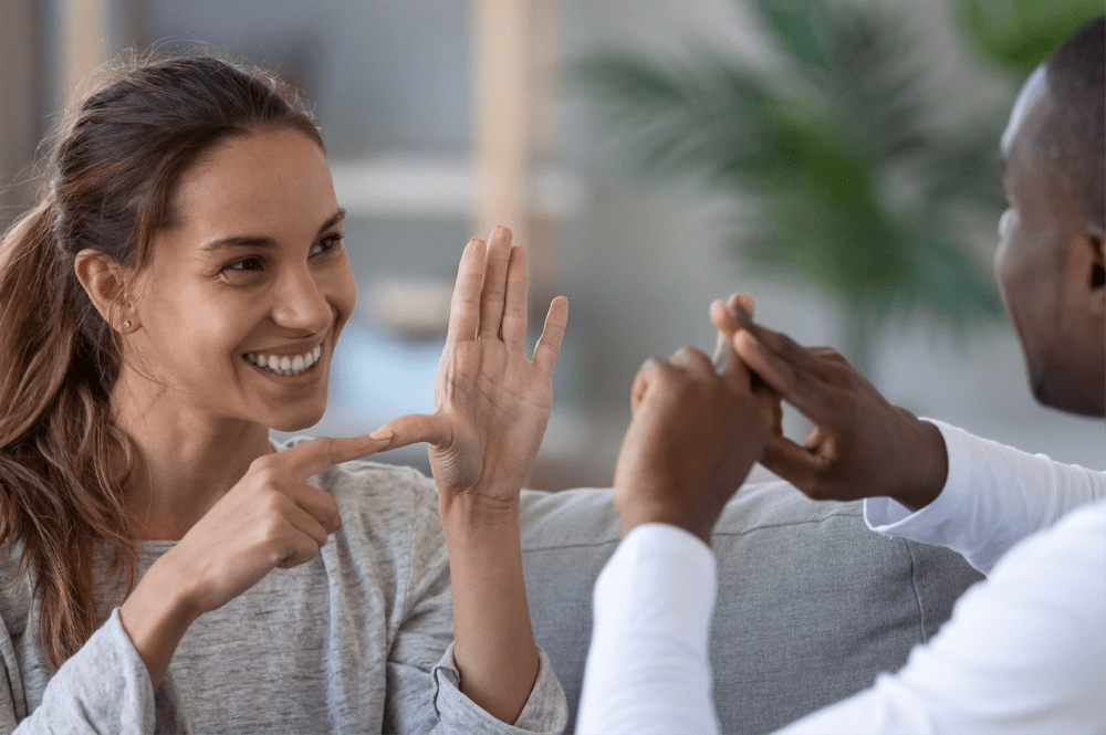 10 Amazing Facts about Sign Language – daneelyunus
