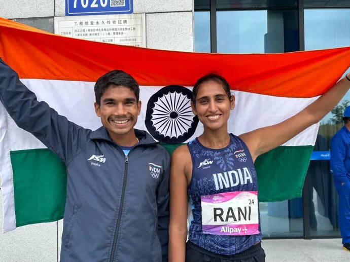 Manju Rani and Ram Baboo won the bronze medal in the 35km race walk ...