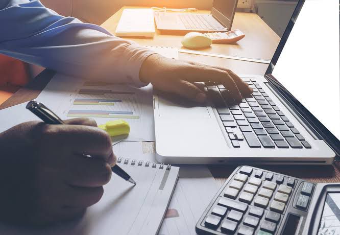 Mid Night – daneelyunus