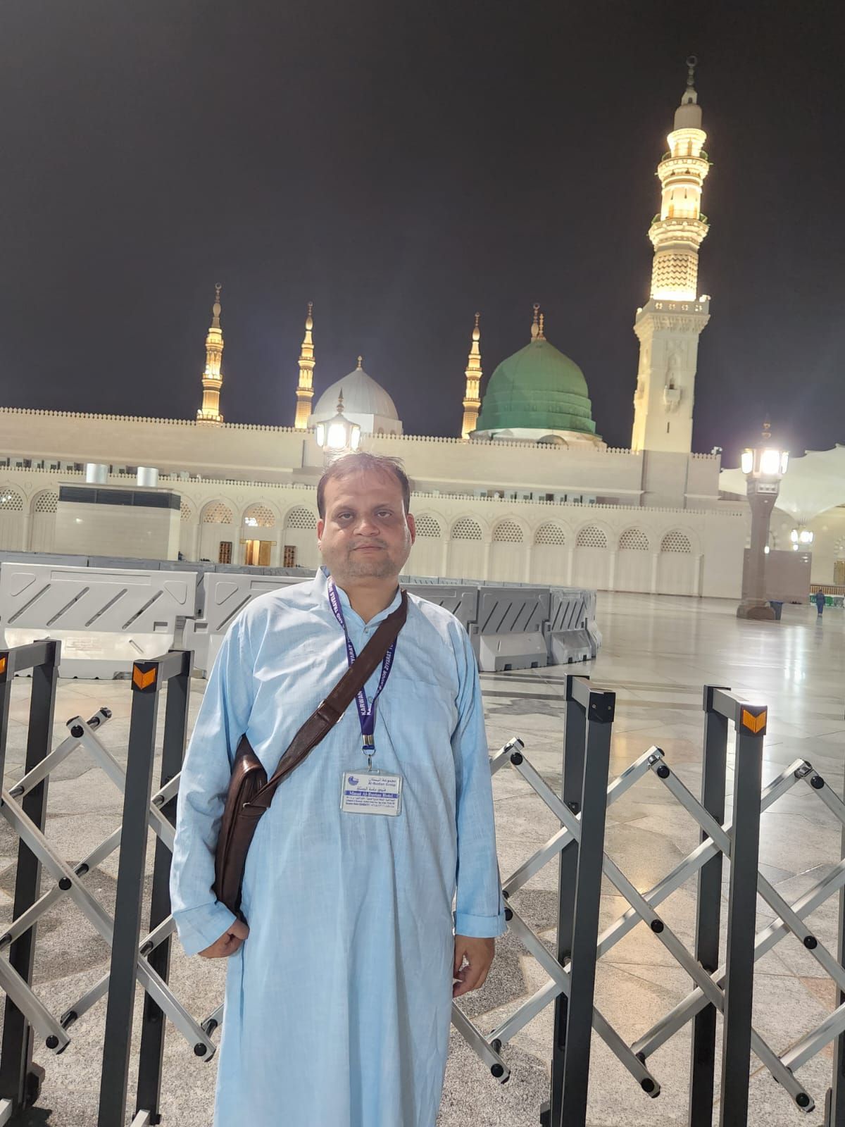 Prayer (Namaz) at Masjid al-Nabawi – daneelyunus
